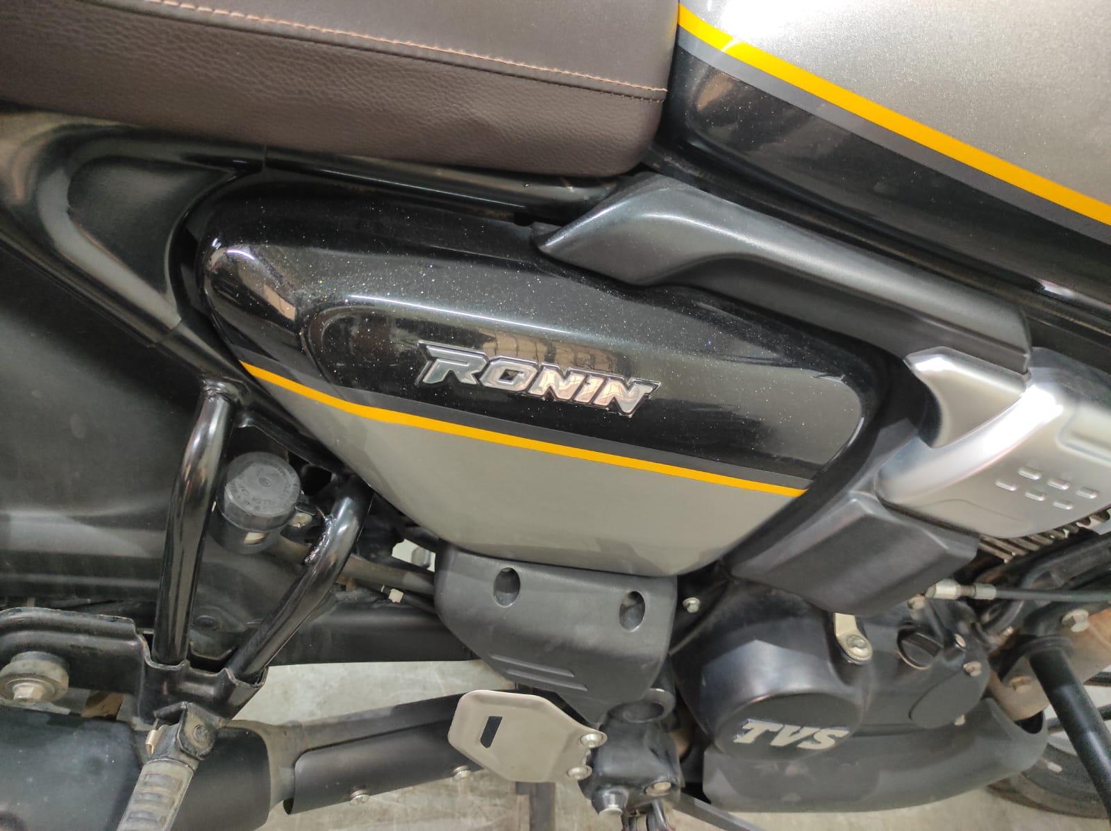 TVS RONIN 225 CC - Motokart
